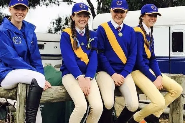 Horsemastership awards to pony club girls