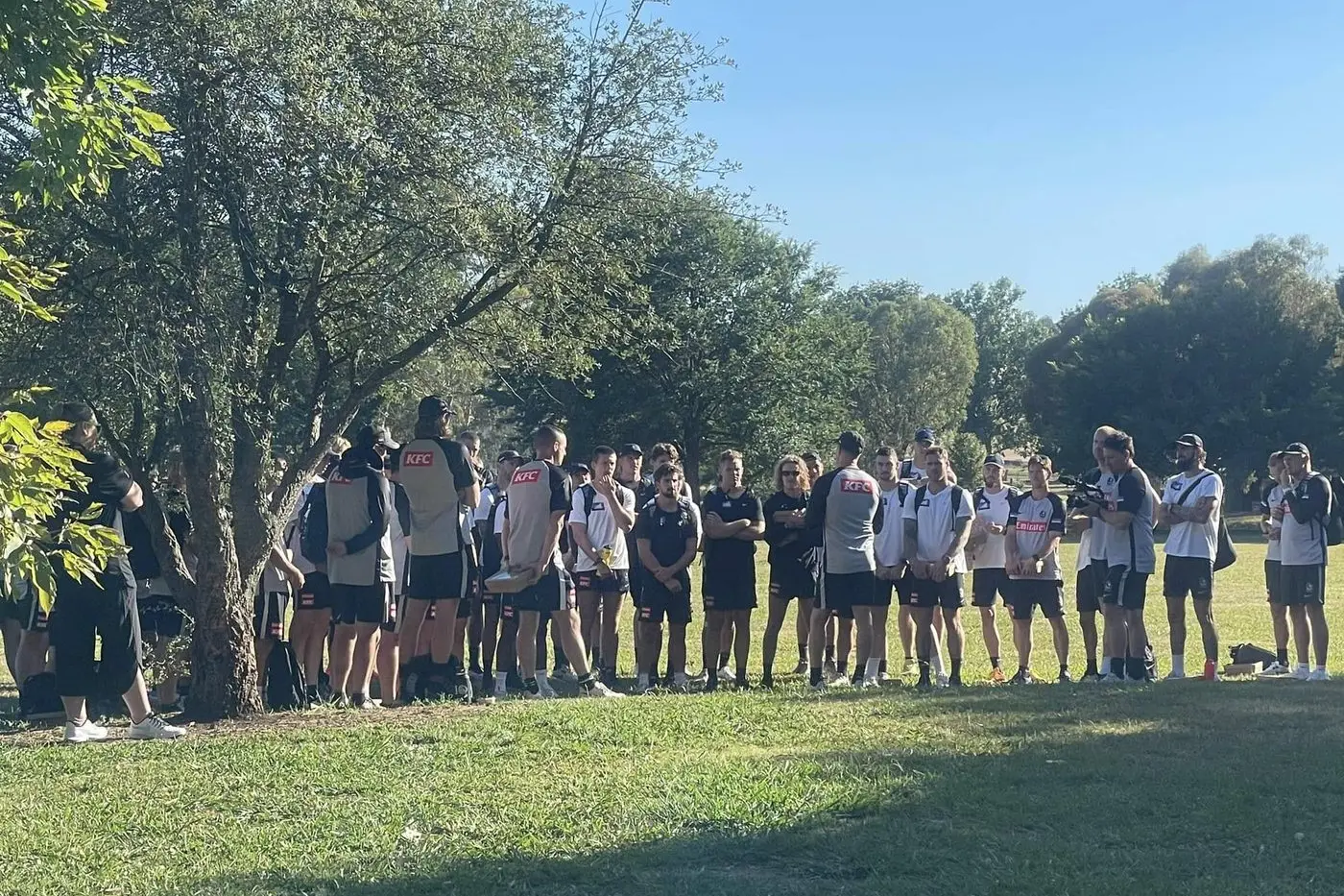 Botanic Park Run participants swooped by Magpies